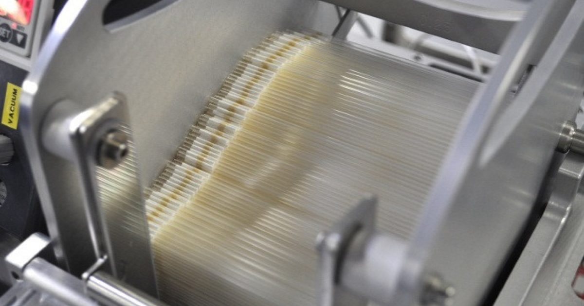 Filled straws hopper GENOM'X - IMV Technology Global